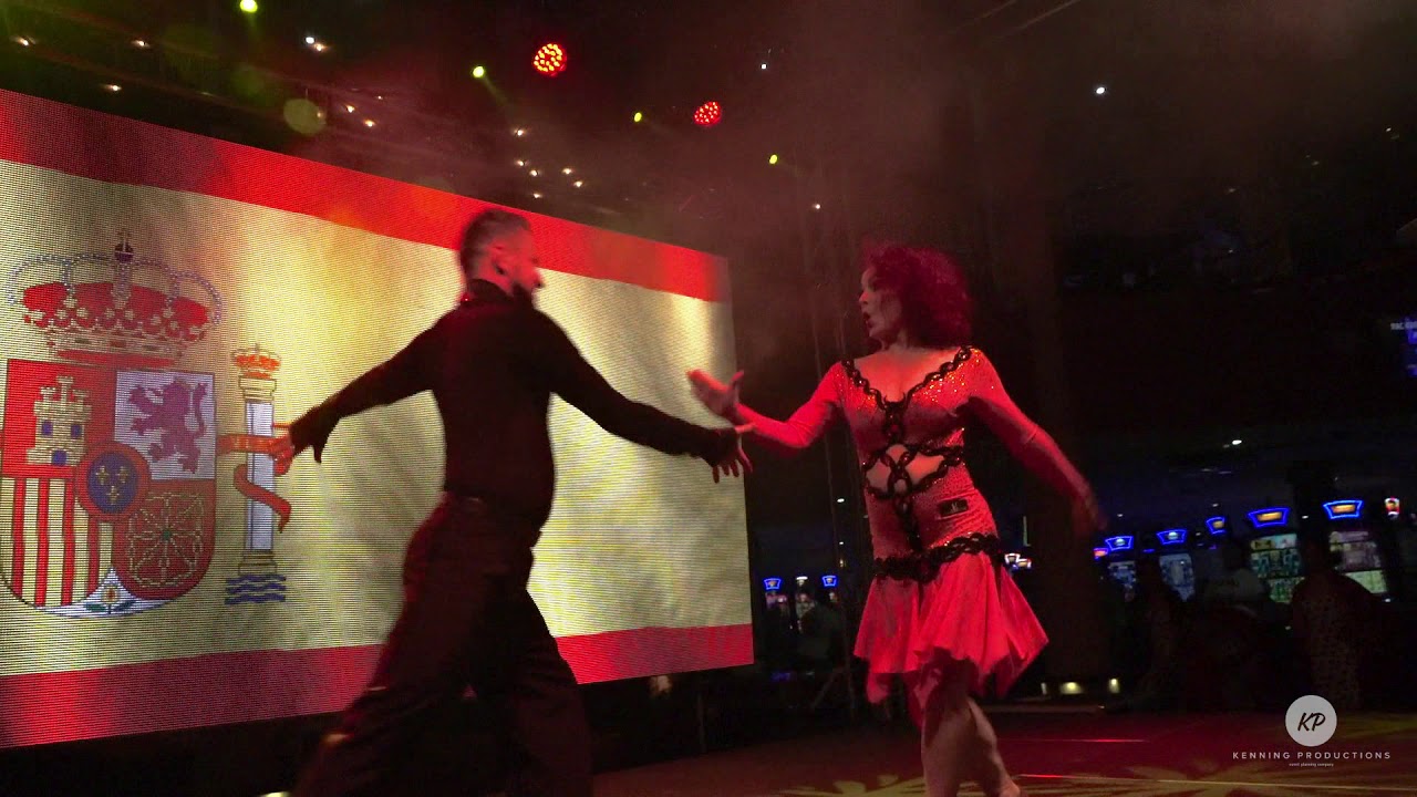Spanish night / Latino Show dance show - YouTube