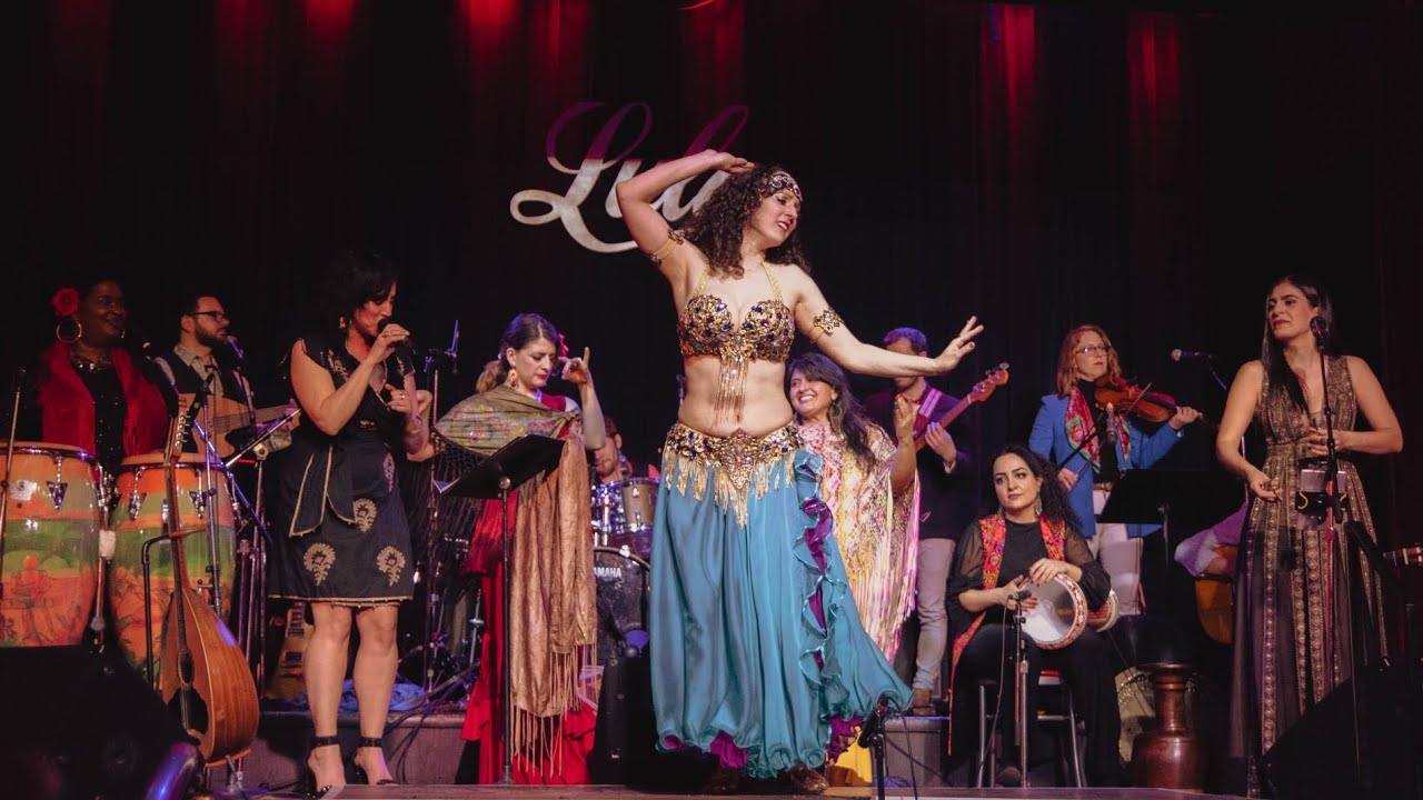 Misirlou - Anuka at Women in Song: La Vuelta - YouTube