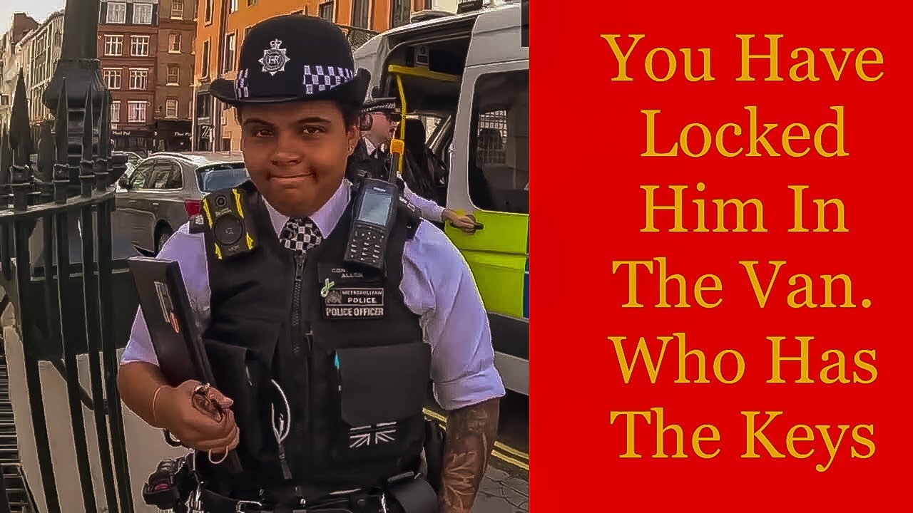 Police Get Flustered By Camera - YouTube
