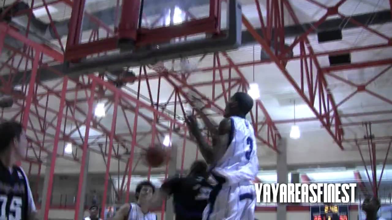 Perry Jones PIZZA Dunks All Over Kid's Head!!! - YouTube
