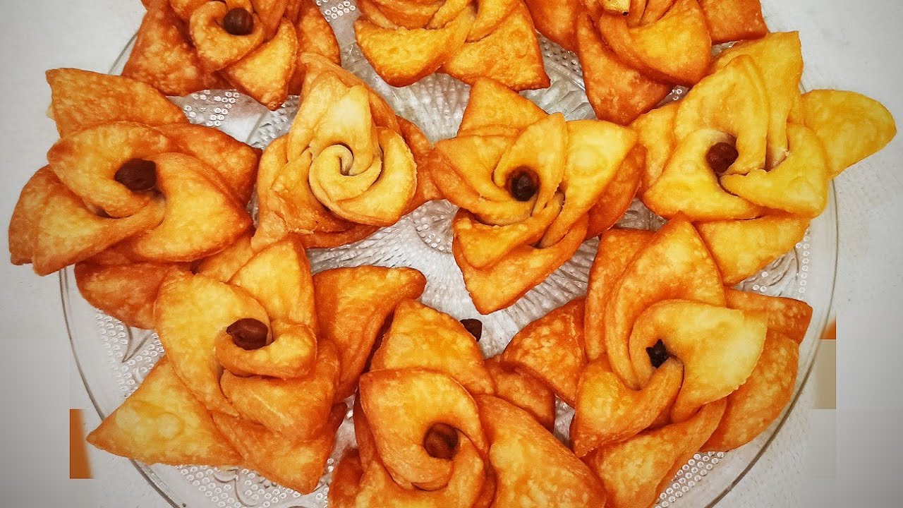 Cranchi flower nimki🥰🥰muchmuche #kurmure#testy - YouTube