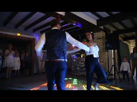 sarah despacito par enza et jeremy 15 aout 2018