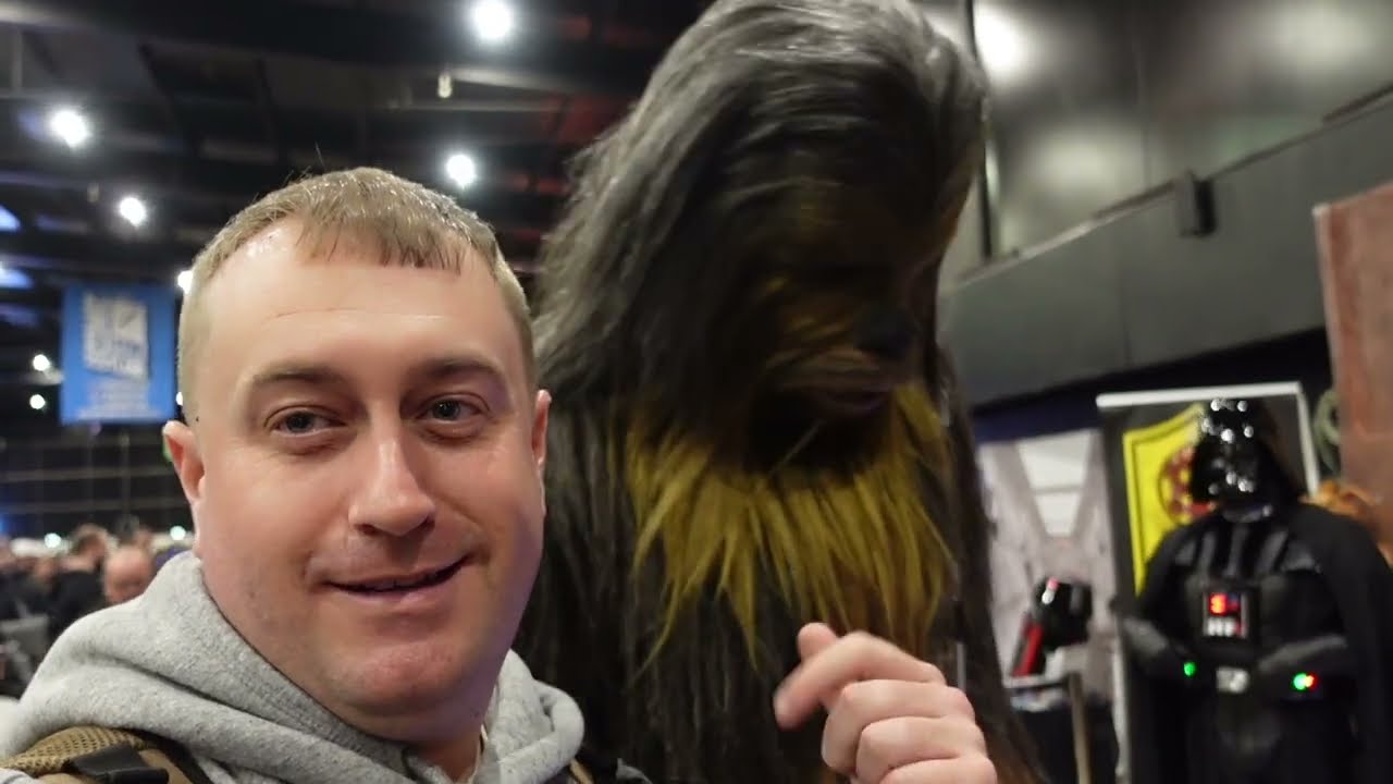 🏴󠁧󠁢󠁳󠁣󠁴󠁿 Comic Con Scotland 2023 Experience with Elijah Wood - YouTube