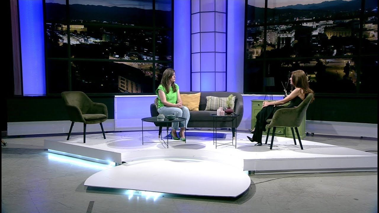MIMOZA MUSTAFA JONUZI - THE STAGE - TVM2 - YouTube