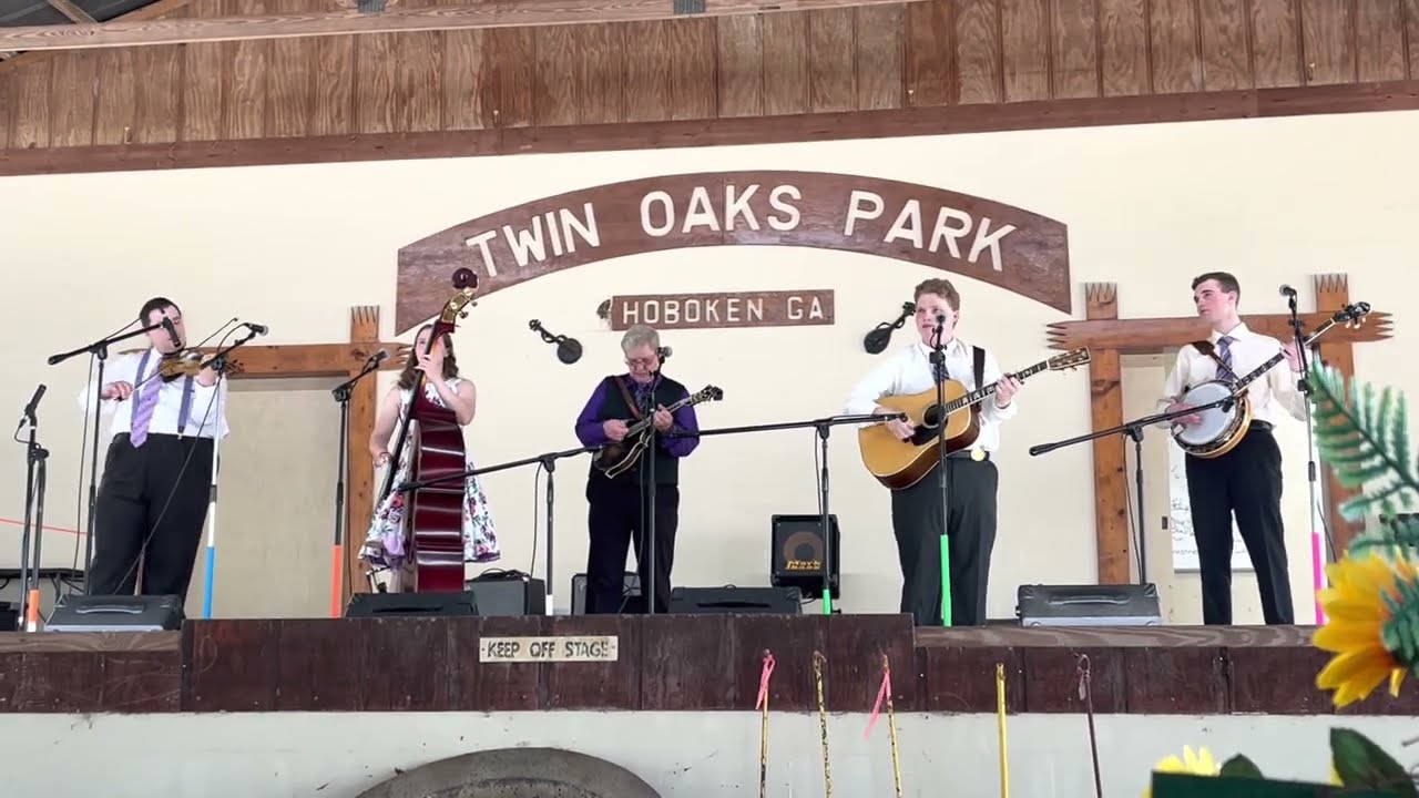 "What Kind of Man Jesus Is" - Larry Efaw and The Bluegrass Mountaineers ...