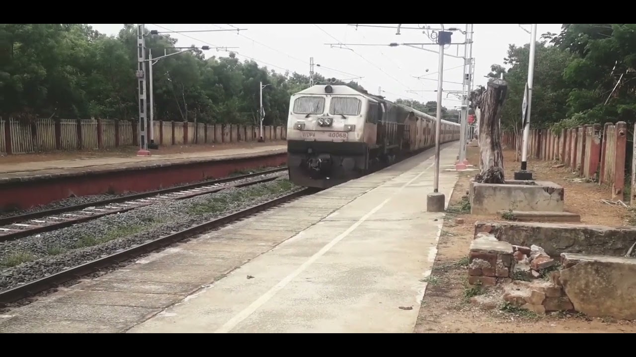 goc wdp4 with high speed on pondicherry express - YouTube