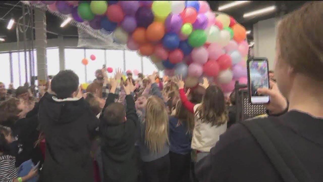 Gateway to Science hosts noon balloon drop for kids on New Year’s Eve ...