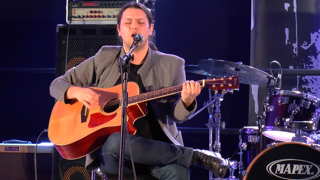 GABRIEL FLESZAR - "Kropla deszczu", Nothing compares (cover) - YouTube