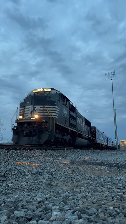 NS 1844 Pulls Five OCS Cars Through Gainesville, VA! #shorts - YouTube