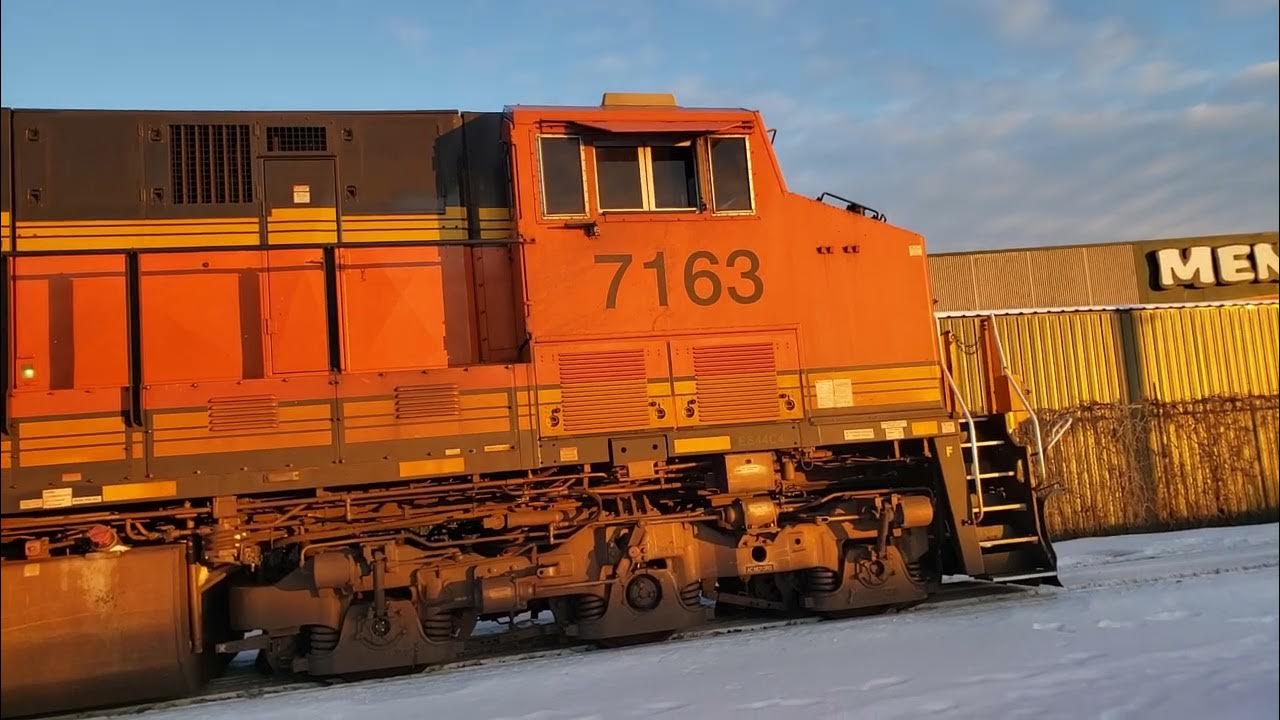 Amtrak Empire Builder East Bound # 8 BNSF # 7163 ALC 42 # 306 PH 42 # 182 - YouTube