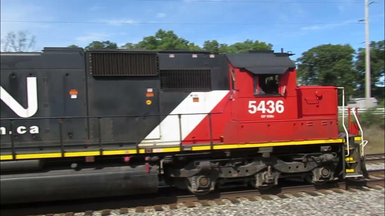 CN 5436 pulls the Eastbound local freight train heads back to Battle Creek, MI - YouTube