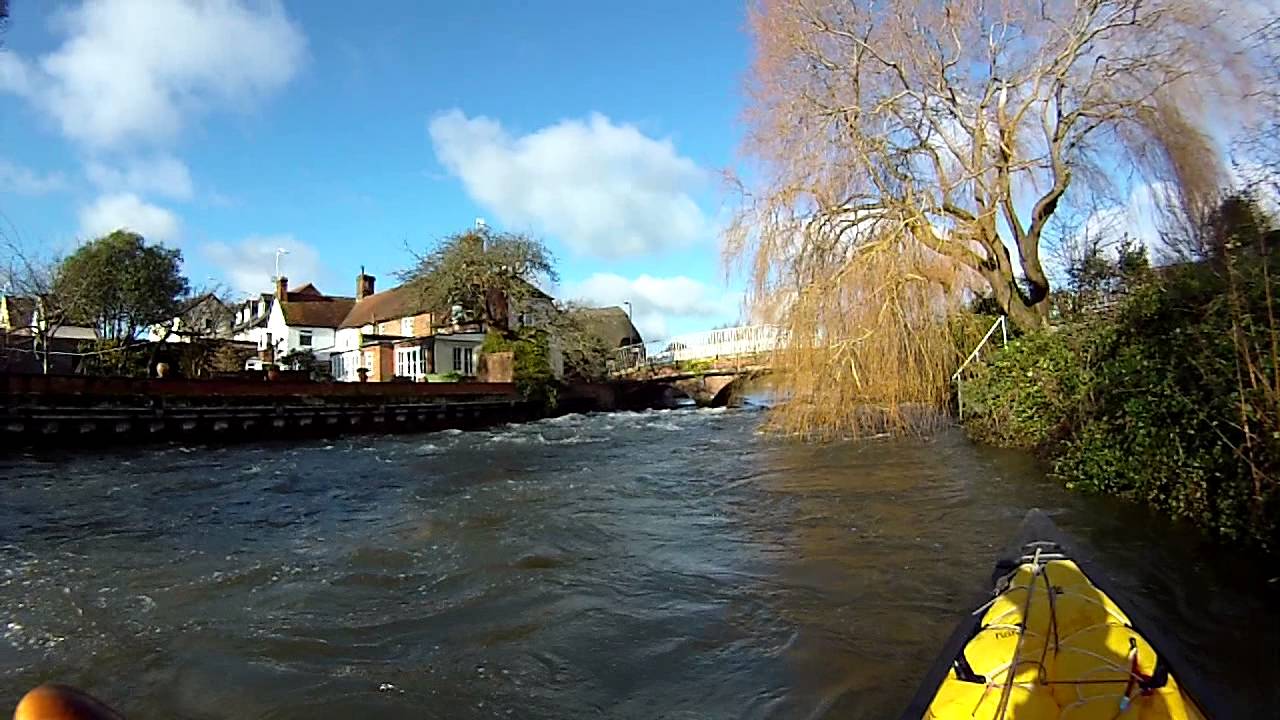 Canoeing River Avon at Downton Bridge - YouTube