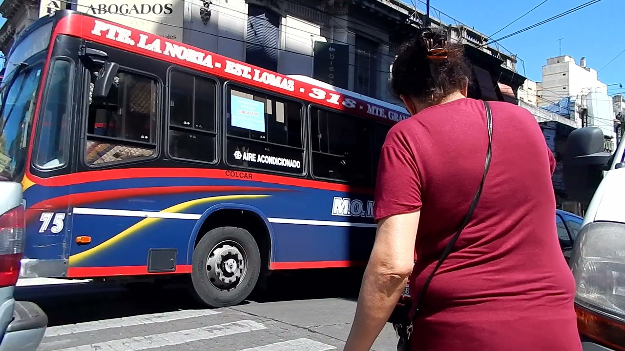 varios colectivos de la linea 543 dos de la linea 544 y 318 y uno de la ...