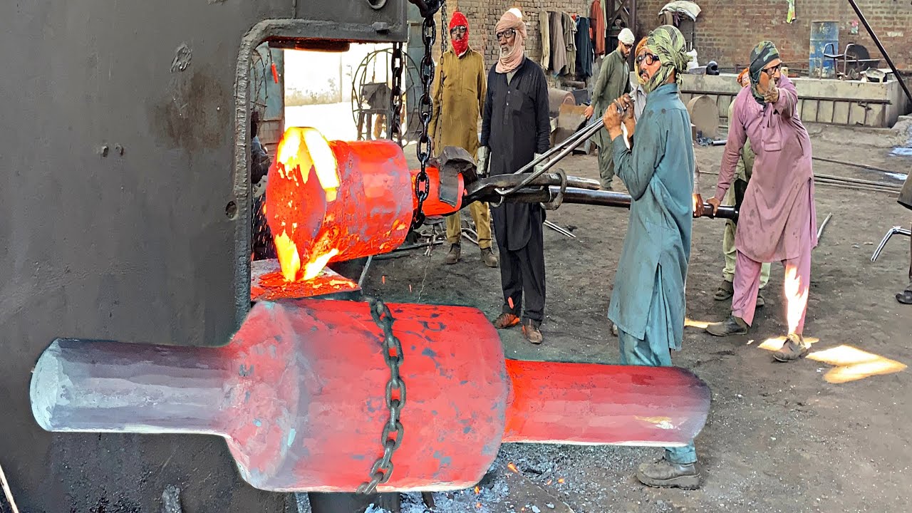 Amazing Biggest Heavy Duty Hammer Forging process with technical skills ...