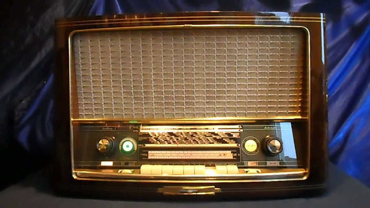 SABA FREIBURG 8 AUTOMATIC - Röhrenradio - YouTube