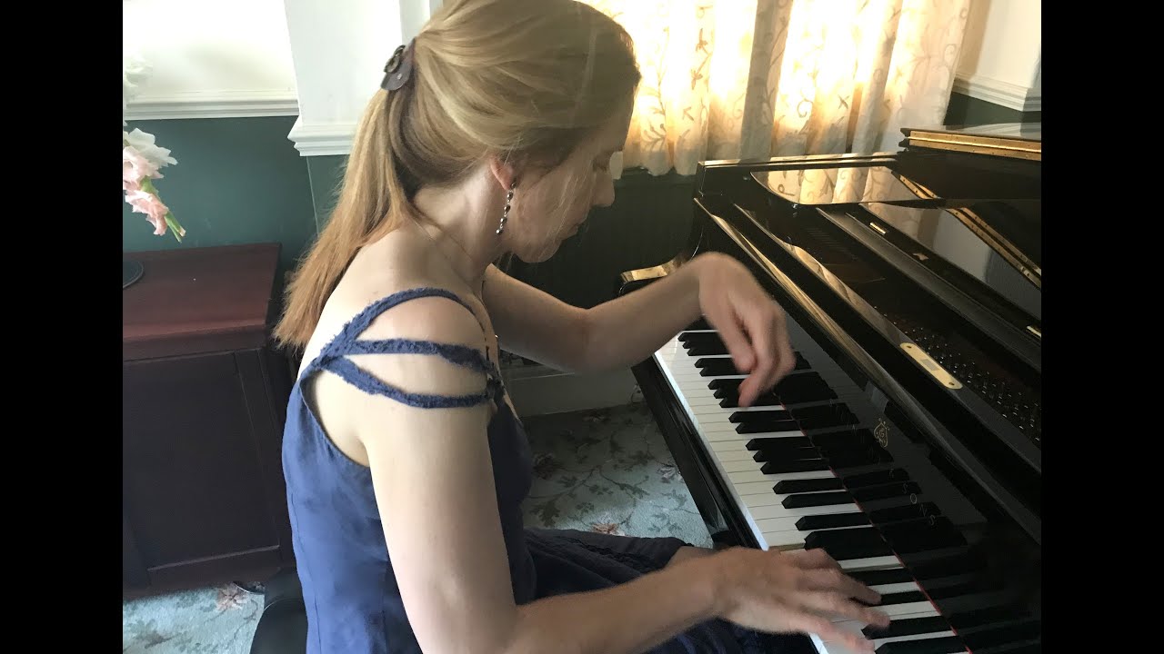 Sarah Beth Briggs plays Beethoven Sonata in E major, op 109 in eased ...