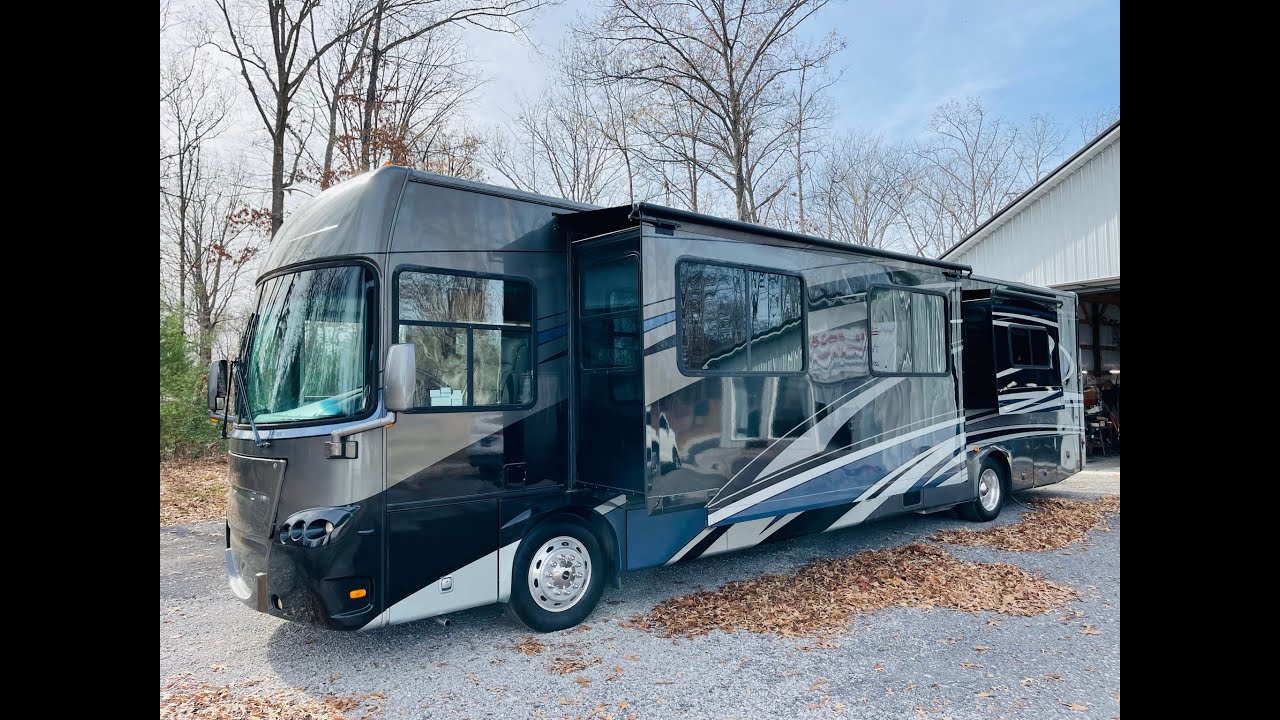 2008 Gulf Stream Tourmaster Trio T40B Motorhome - YouTube