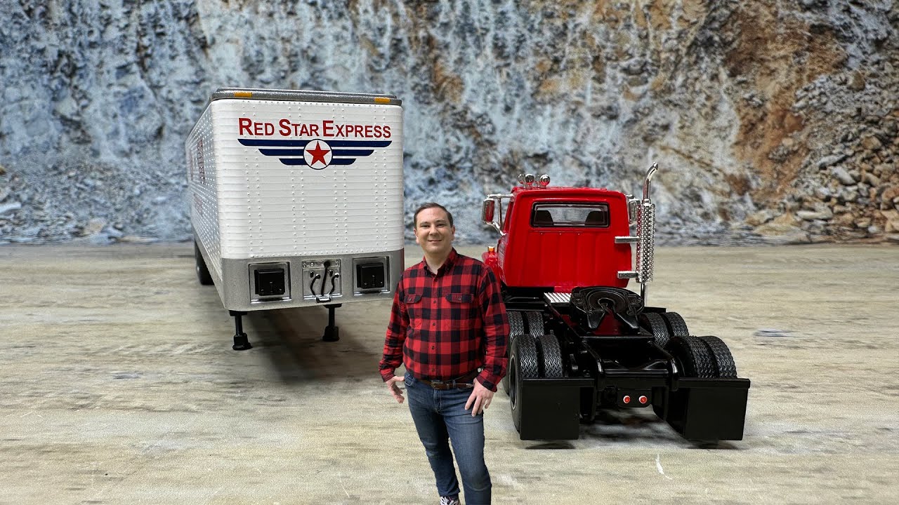 DCP Fallen Flag Red Star Express Ford 9000 with Dry Van Trailer Product ...