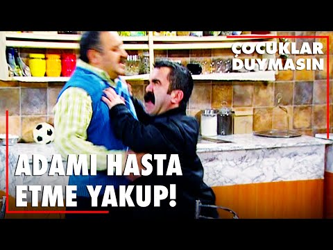 Şükrü ve Yakup kavgaya tutuştu! - Çocuklar Duymasın 44. Bölüm
