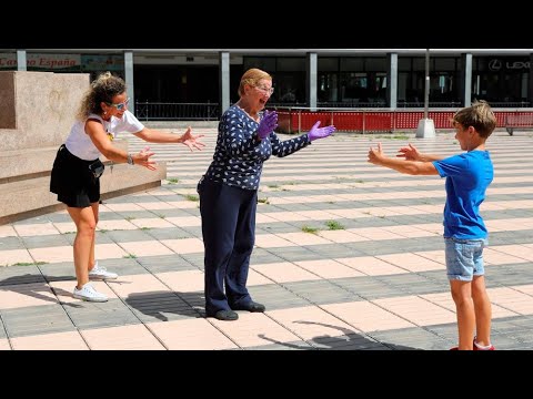 Abuelos y mayores: volveremos a abrazarnos