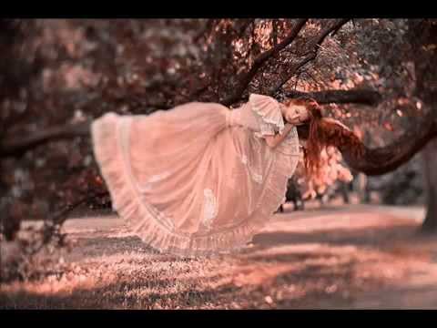 Lullaby For Alice - Ukrainian song group Pikkardijska Tercia - YouTube