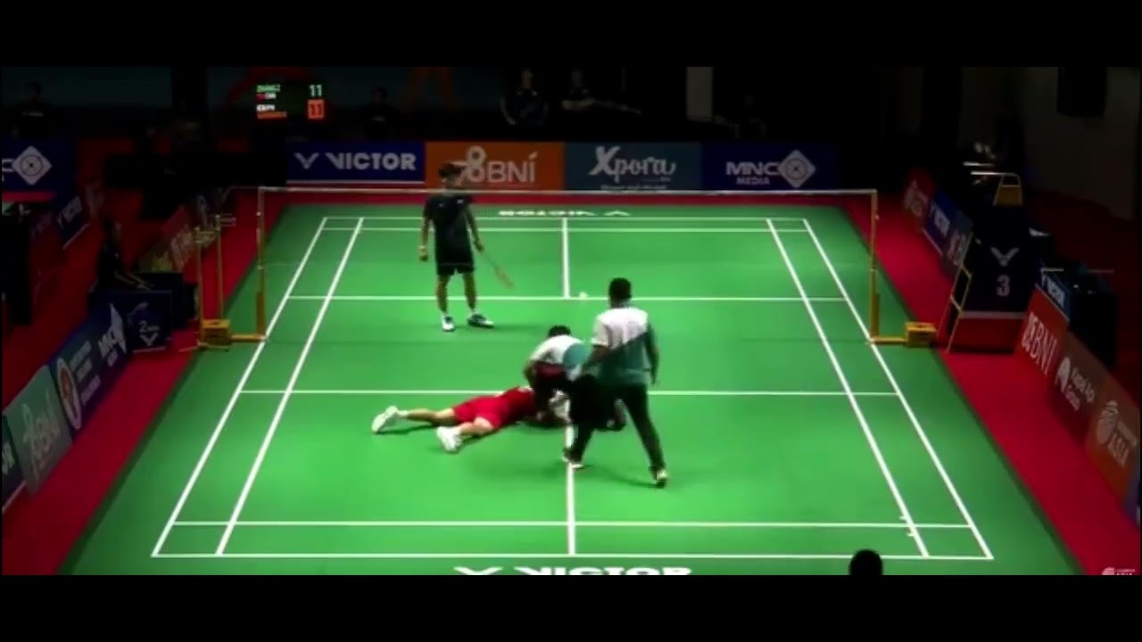 Tragic Death of 17 Year Old Chinese Badminton Player Zhang Zhijie - YouTube