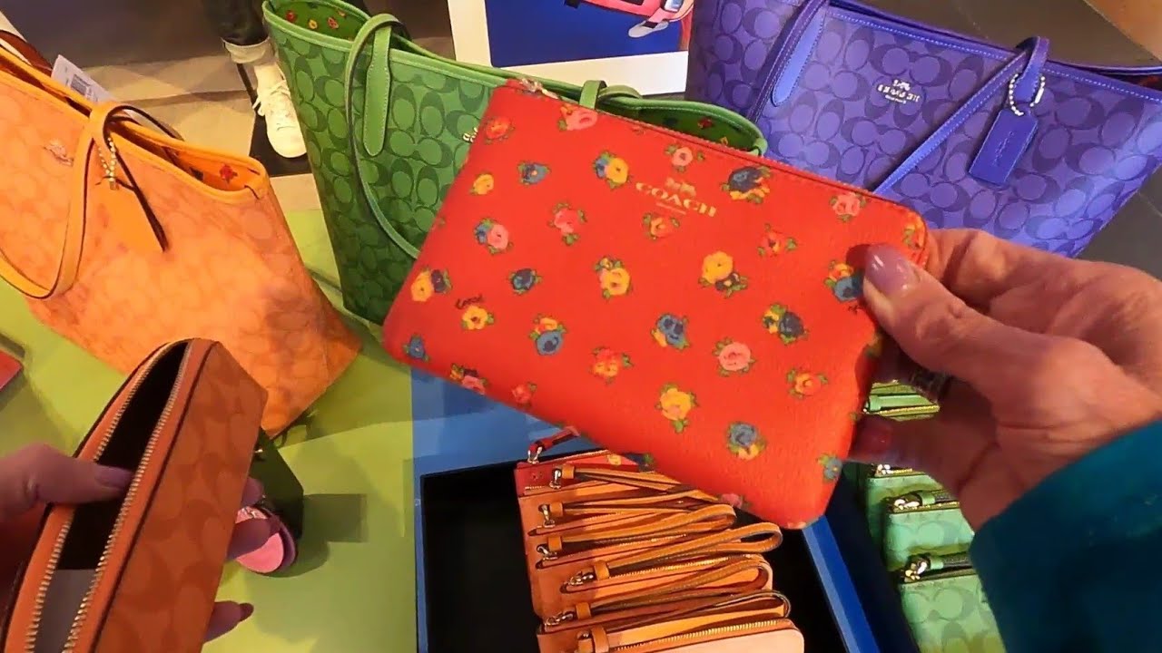 Coach Outlet! NEW Summer Signature! Mini Rose Vinrage Print! CLEARANCE ...