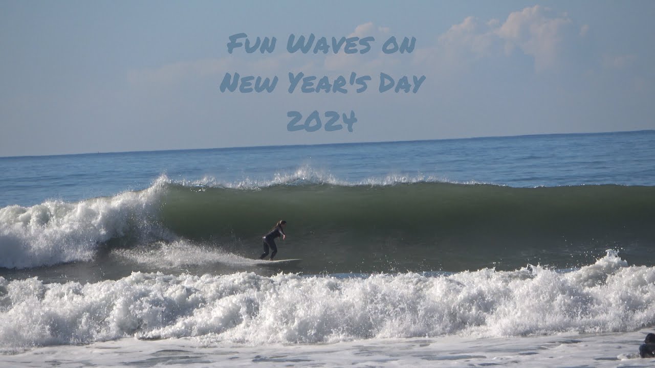 Surfing Oceanside Harbor (New Years Day) - YouTube