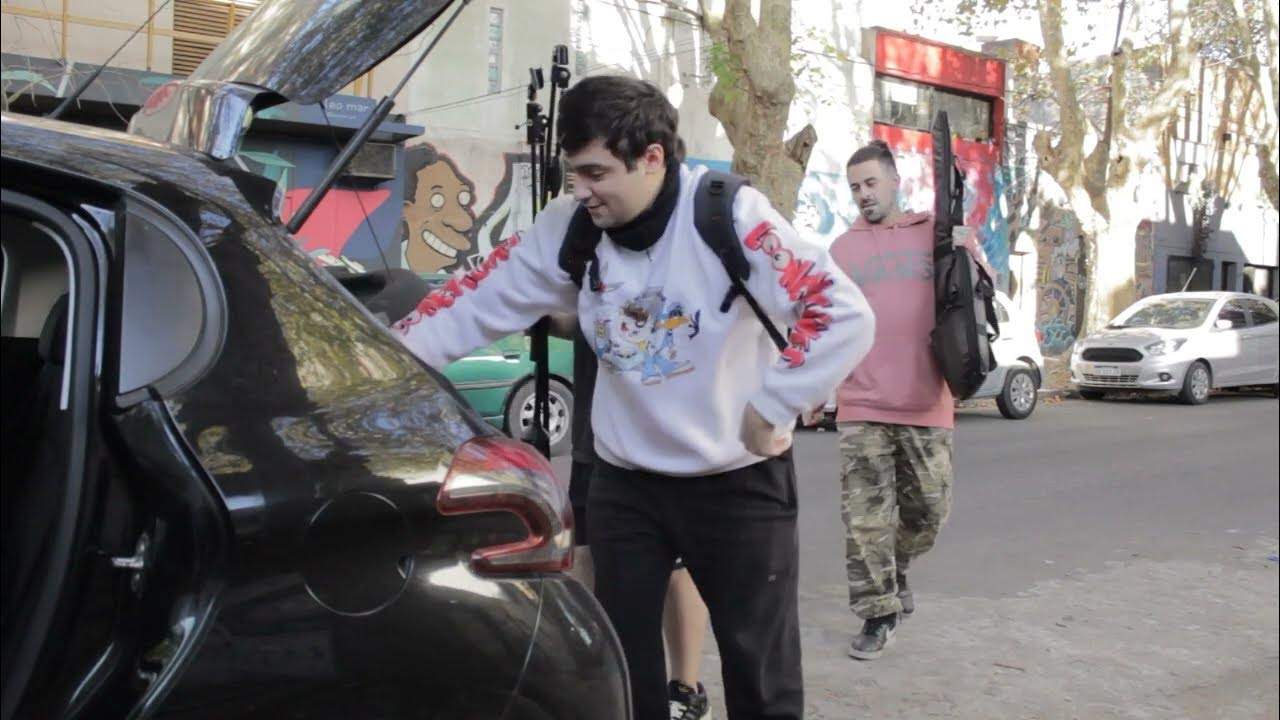 JUAN TIENE UN PERRO QUE SE LLAMA JUAN - PARTE 3 - YouTube