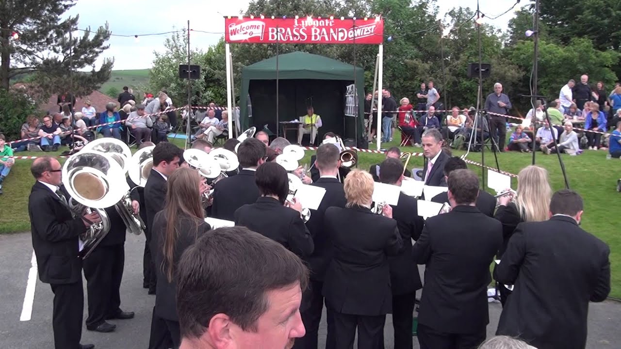 The President, Roberts Bakery Band at Lydgate Whit Friday 2014 - YouTube