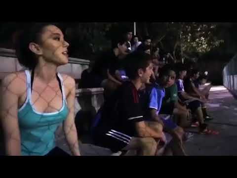 futbol sihirbazı yaşlı adam kılığına girerse   YouTube