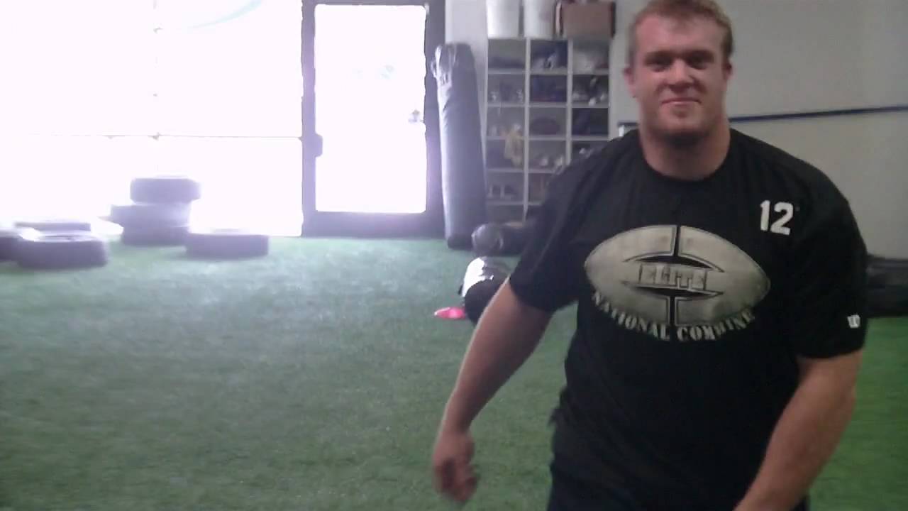 Long Snapper Matt Overton "Trick Shot" - YouTube