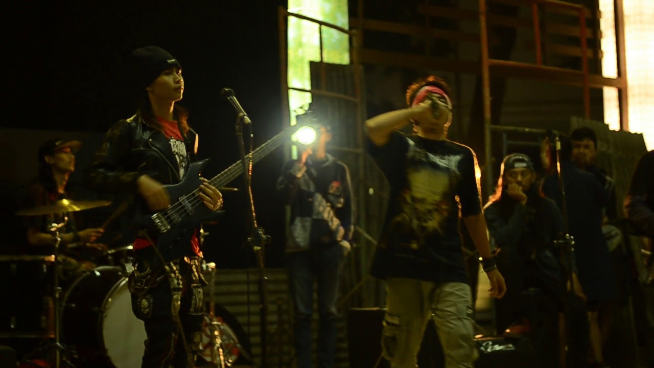TOTAL GRANAT - MODUS TAI LIVE VISUAL ATTACK @ISBIBANDUNG - YouTube