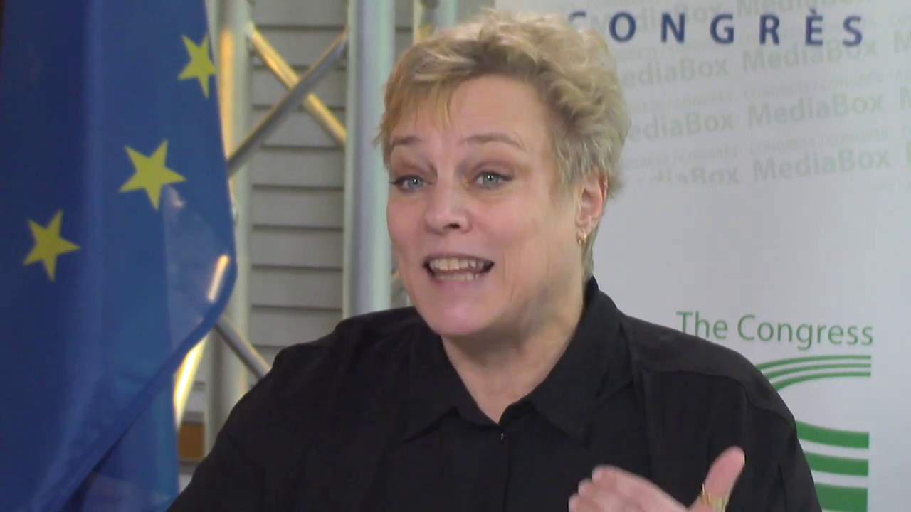 Mediabox interview with Nina Bjorby - YouTube