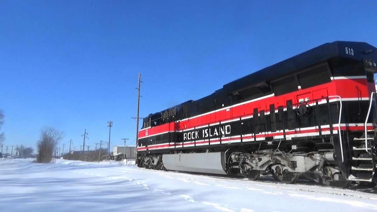 IAIS 501 East w/ IAIS 513 DPU, Moline, IL 2/9/21 - YouTube