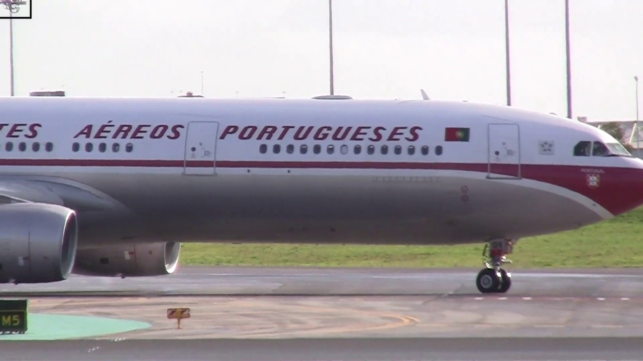 Tap Air Portugal Retro Livery (CS-TOV) - YouTube