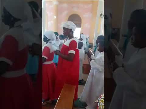 Catedral de misión San José de Evinayong, Guinea Ecuatorial. - YouTube