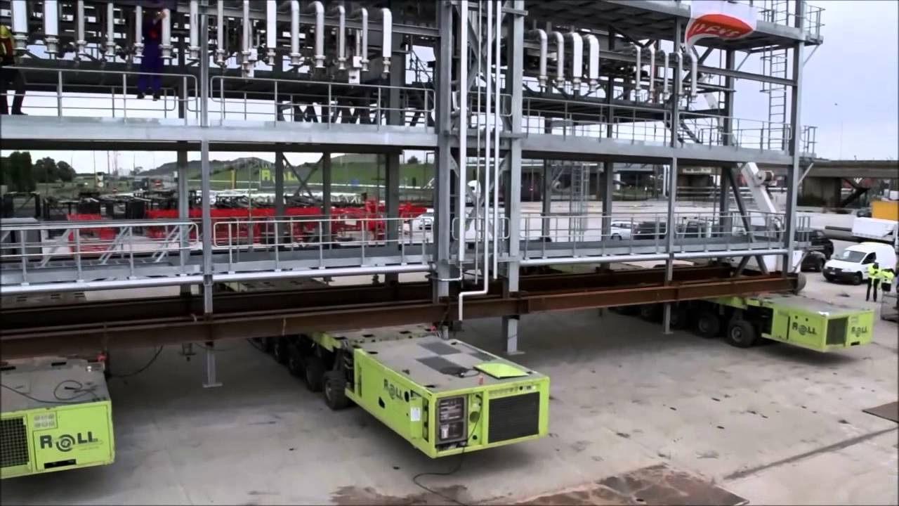 Transport of prefabricated jetty - YouTube