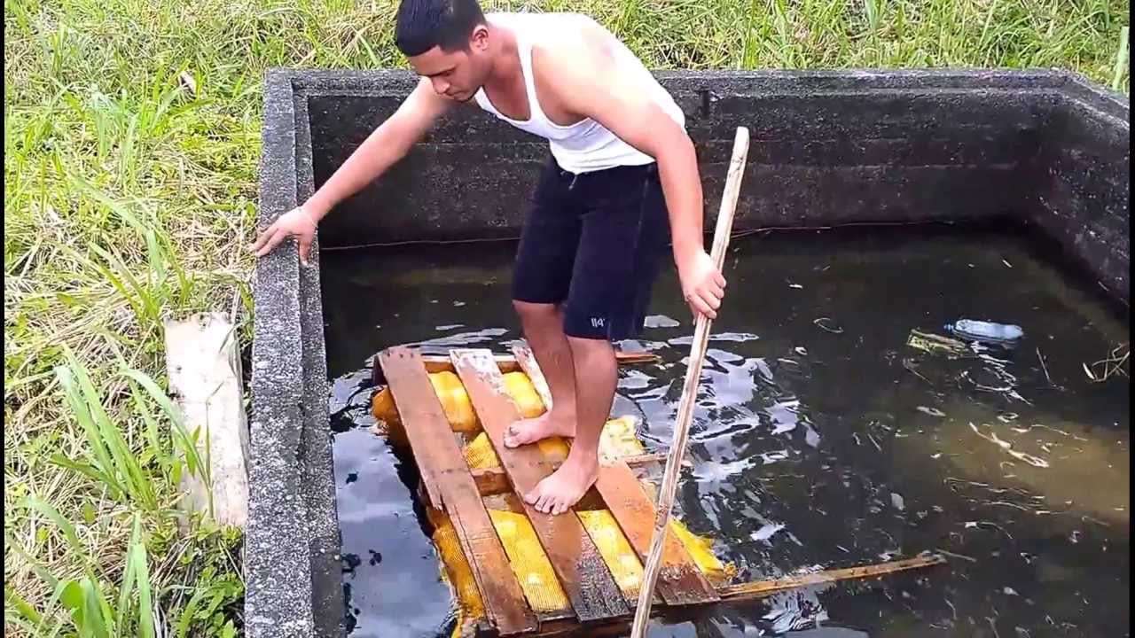 Plastic Bottle Raft Testing - YouTube