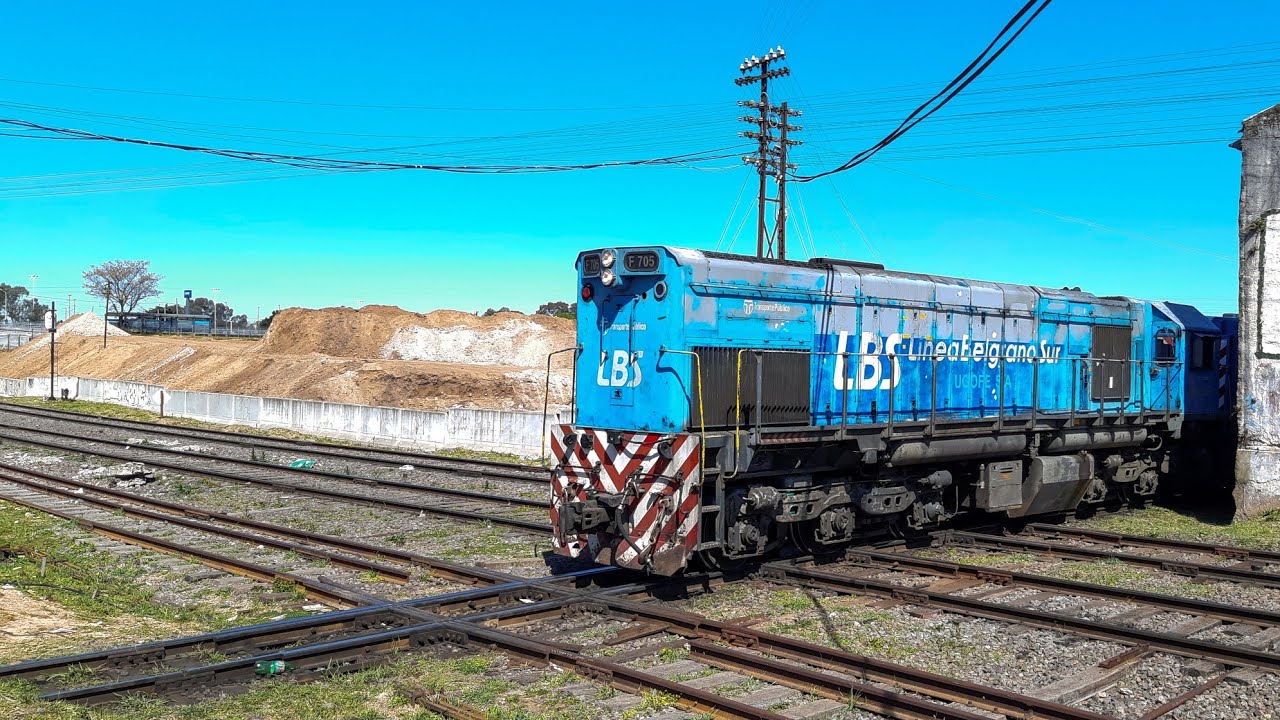 EMD GM G22cu-2 MF 705 Cruzando Cuádruple Del Roca En Parada De Elía ...