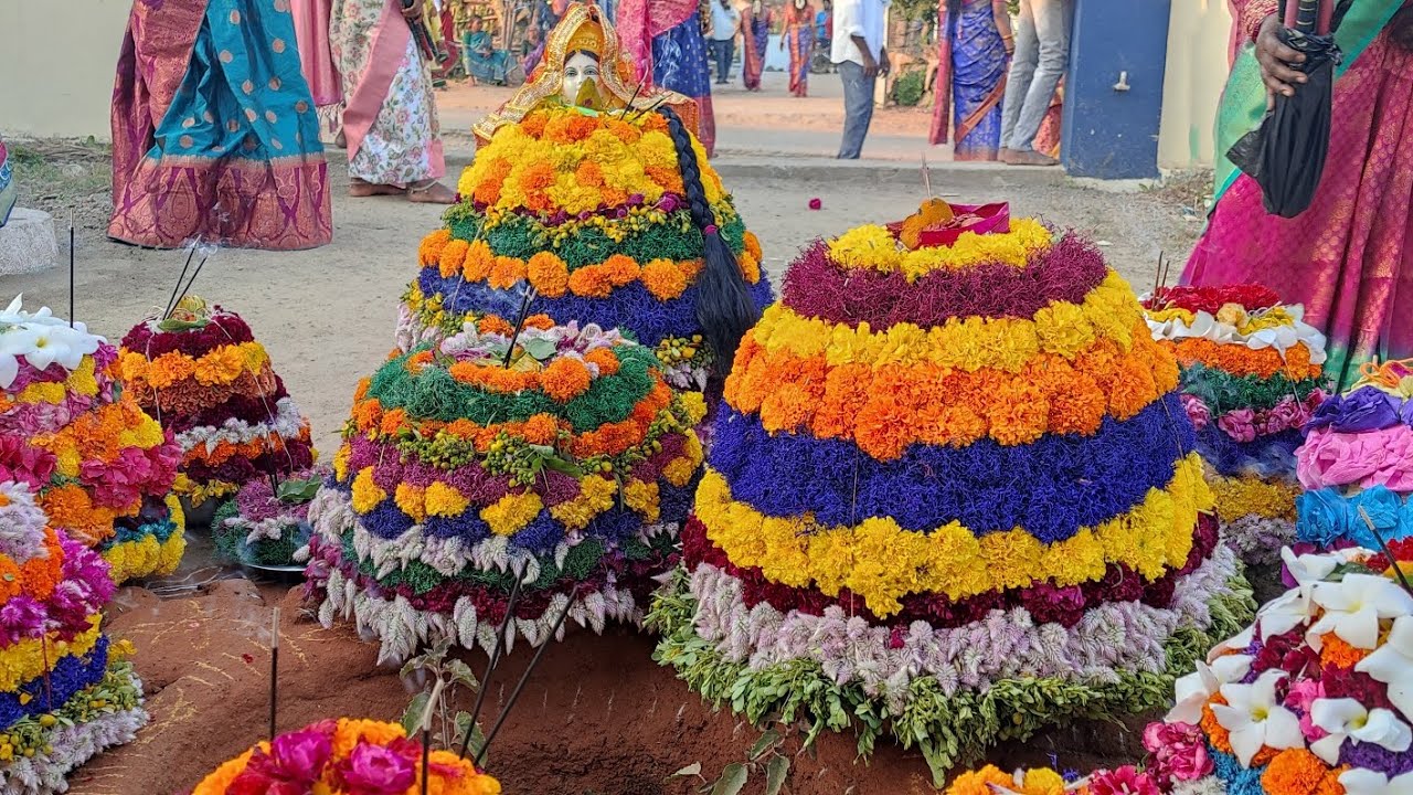 rampoor bathukamma sambaraalu 2023 - YouTube