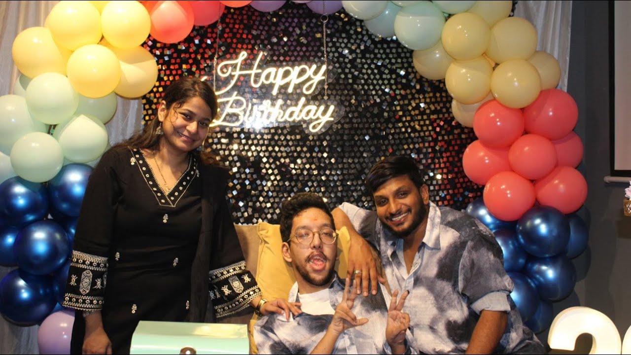 Jaswanth 20th Surprise Birthday Party | Hyper King - YouTube