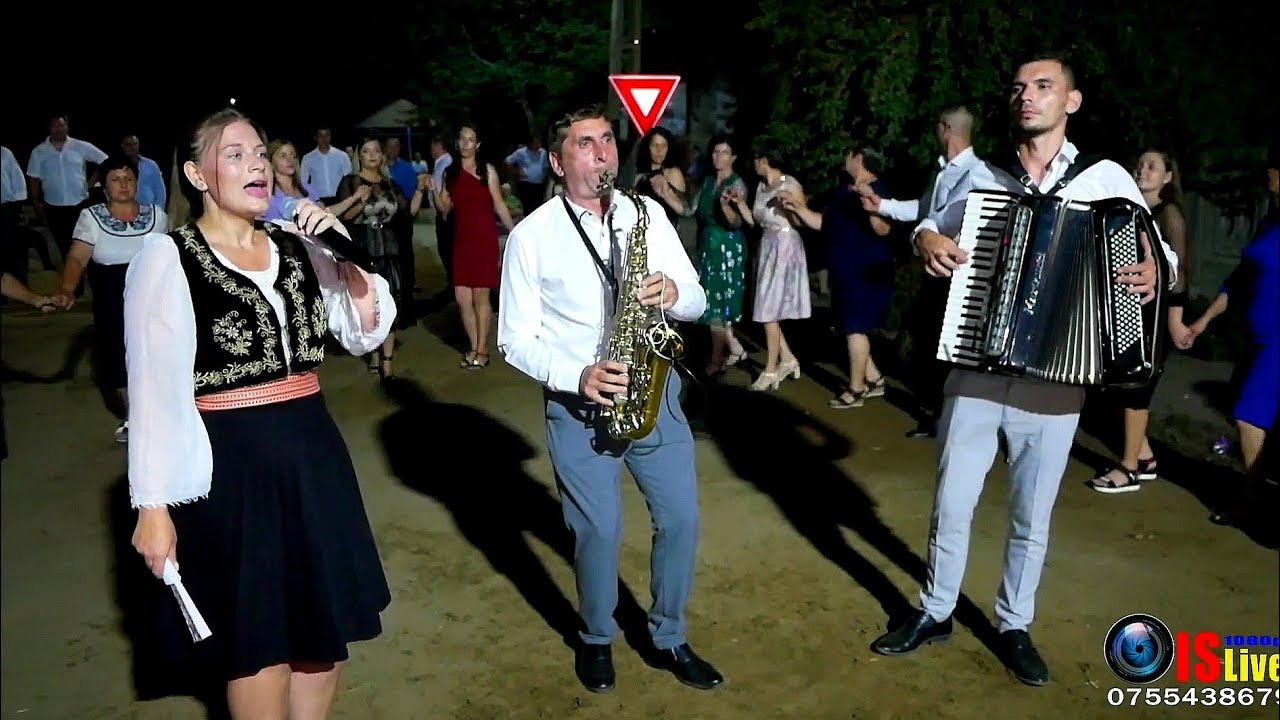 Gabriela Ciocioi si Formatia Music Band - Nunta Rosa si Liviu - colaj ...