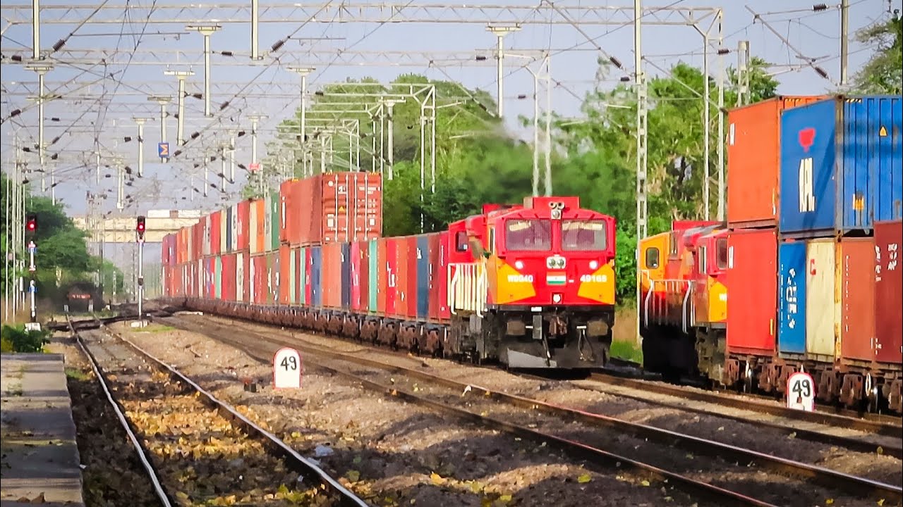 Double Stack Container Crossing Double Stack Container With Wdg4g ...