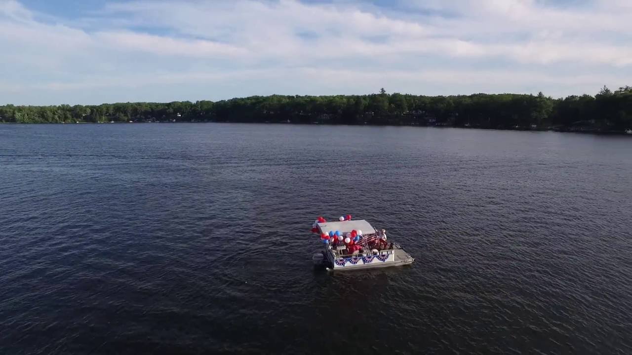 2016 Diamond Lake Boat Parade video - YouTube