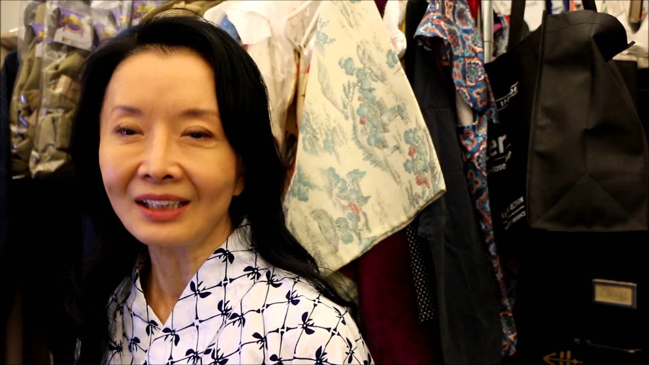 Sayonara Interview with Ako Dachs (Japanese version) - YouTube