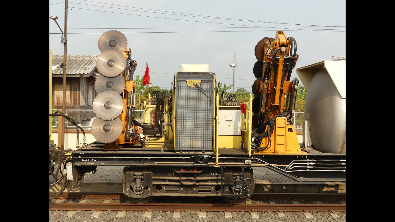 รถบำรุงทางเอนกประสงค์ อป.01(Track Inclusive Multi-Tasking Vehicle: TIMT ...