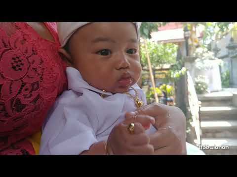 Upacara 3 Bulanan orang bali
