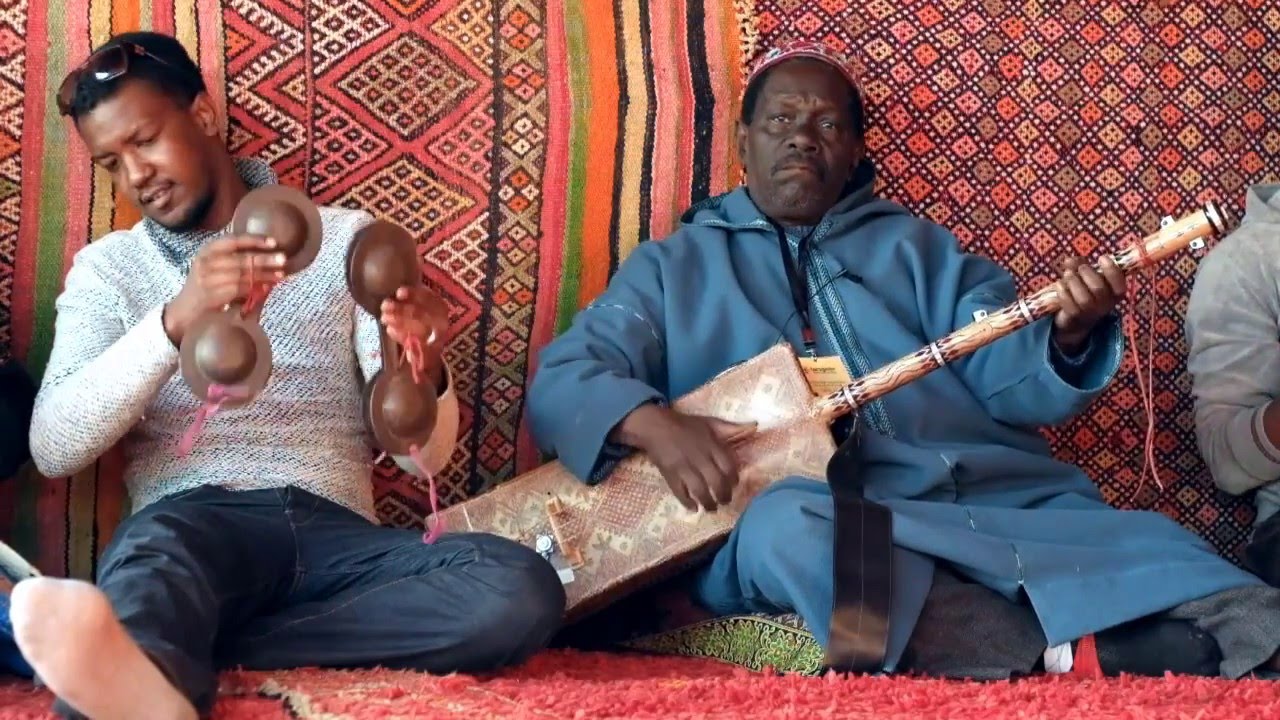 Festival Taragalte - Maâlem Mahmoud GUINIA - Session acoustic - YouTube