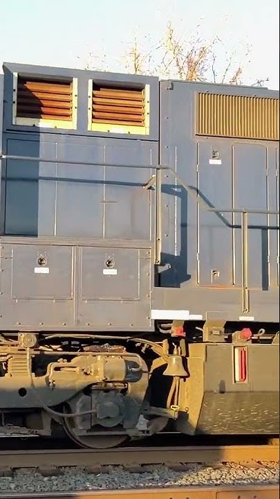 MEC 7542 trailing on M425 - YouTube